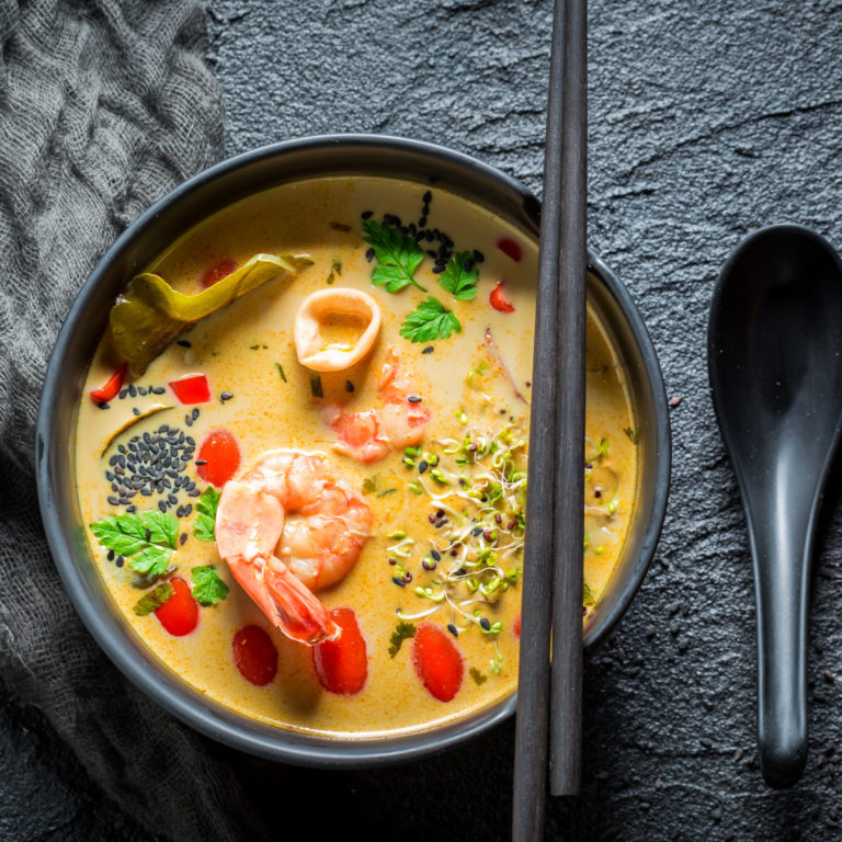 Differences between Tom Yum vs. Tom Kha vs. Tom Som